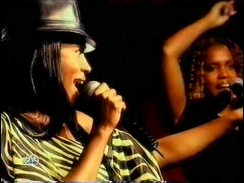 Tweet Oops Oh My live - YouTube