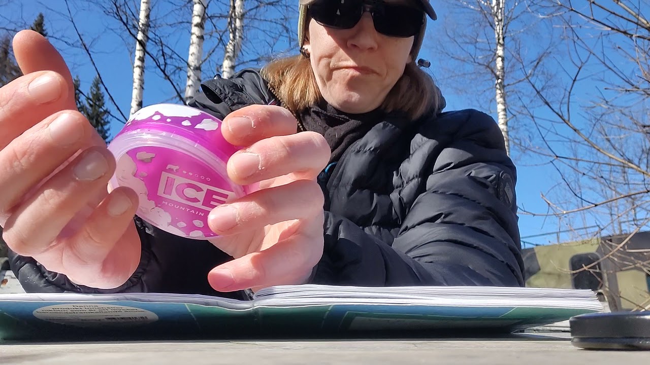Ice Mountain Melt nikotiinipussien maistelu. - YouTube