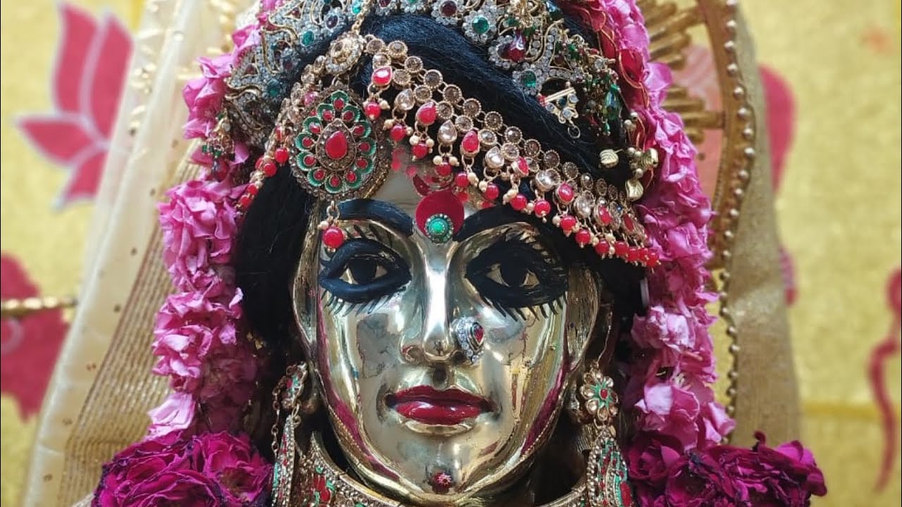 Maa ne Jevan diya hai 🙏🏻vo hi savare gi 🙏🏻maa Mohan park wali 🙏🏻sushri ...