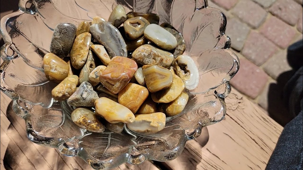 Crowley's Ridge agates - YouTube