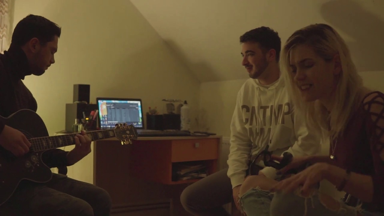 Dino Merlin - Sredinom, Acoustic COVER Mini Stage Bend - YouTube