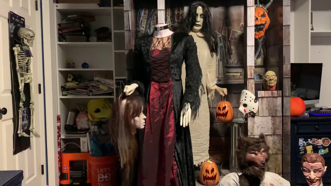 10,000 VIEWS SPECIAL!! Gothic Beheaded Bride/The Howler - YouTube