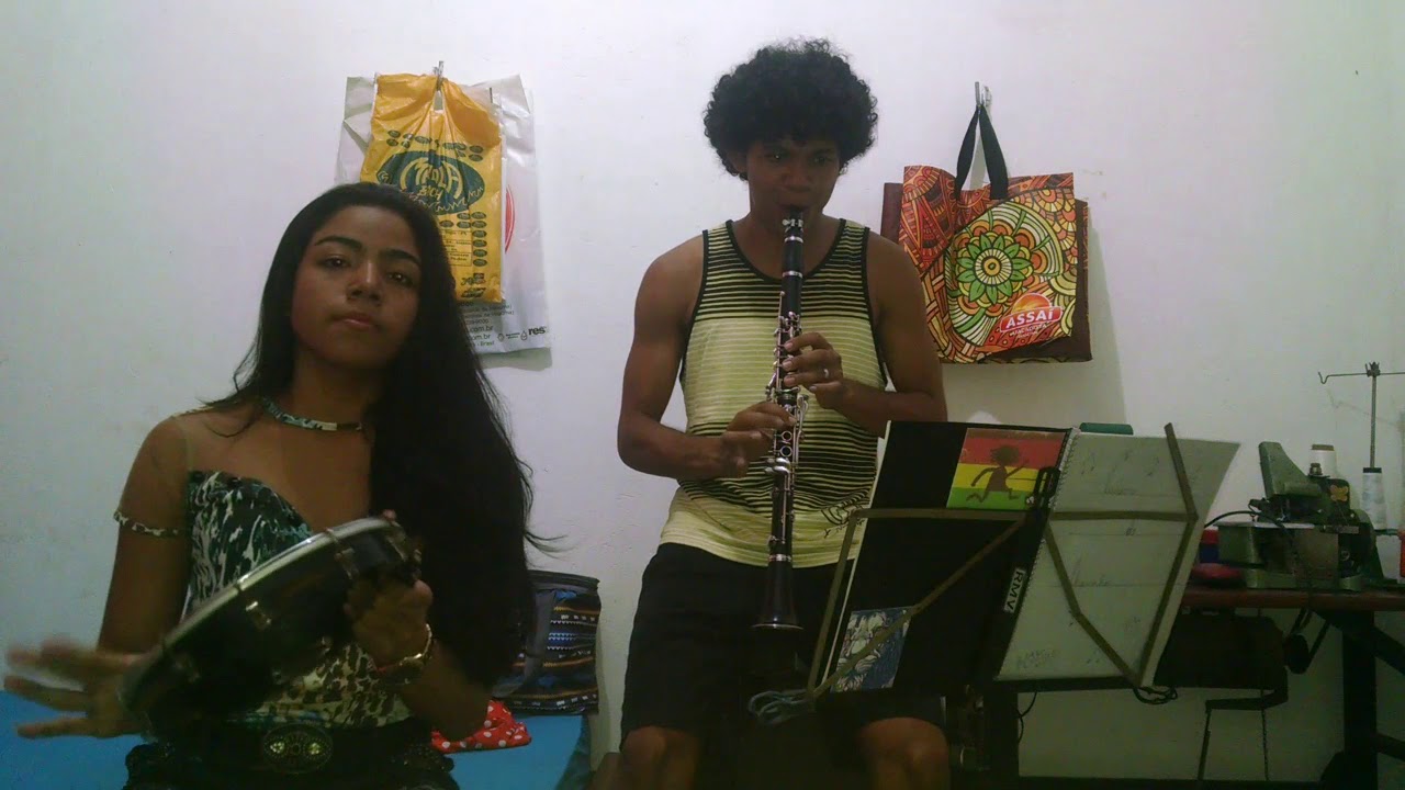Praticando pandeiro/clarinete - Helen de Cássia & Edmilson W. Monteiro - YouTube