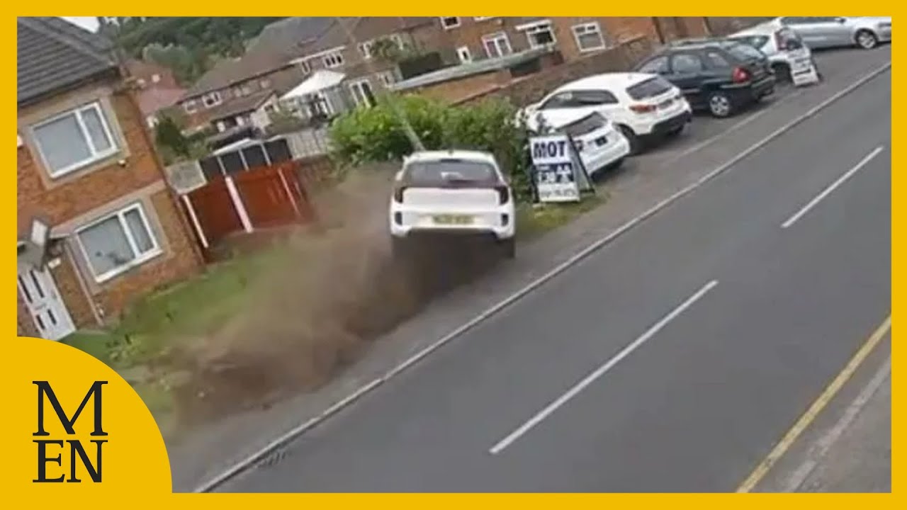 Horrifying CCTV shows hatchback wipe out parked cars and lamppost - YouTube