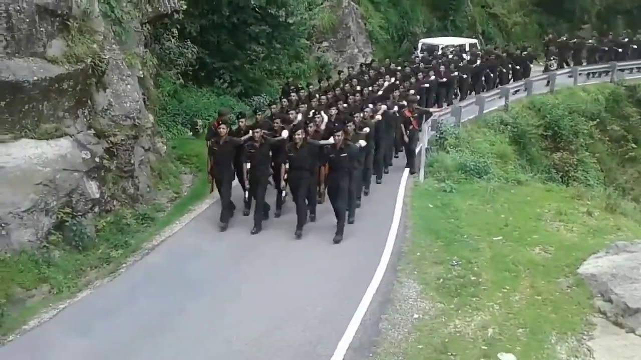 Indian Army | Garhwal Rifles | PARADE session at Lansdowne - YouTube