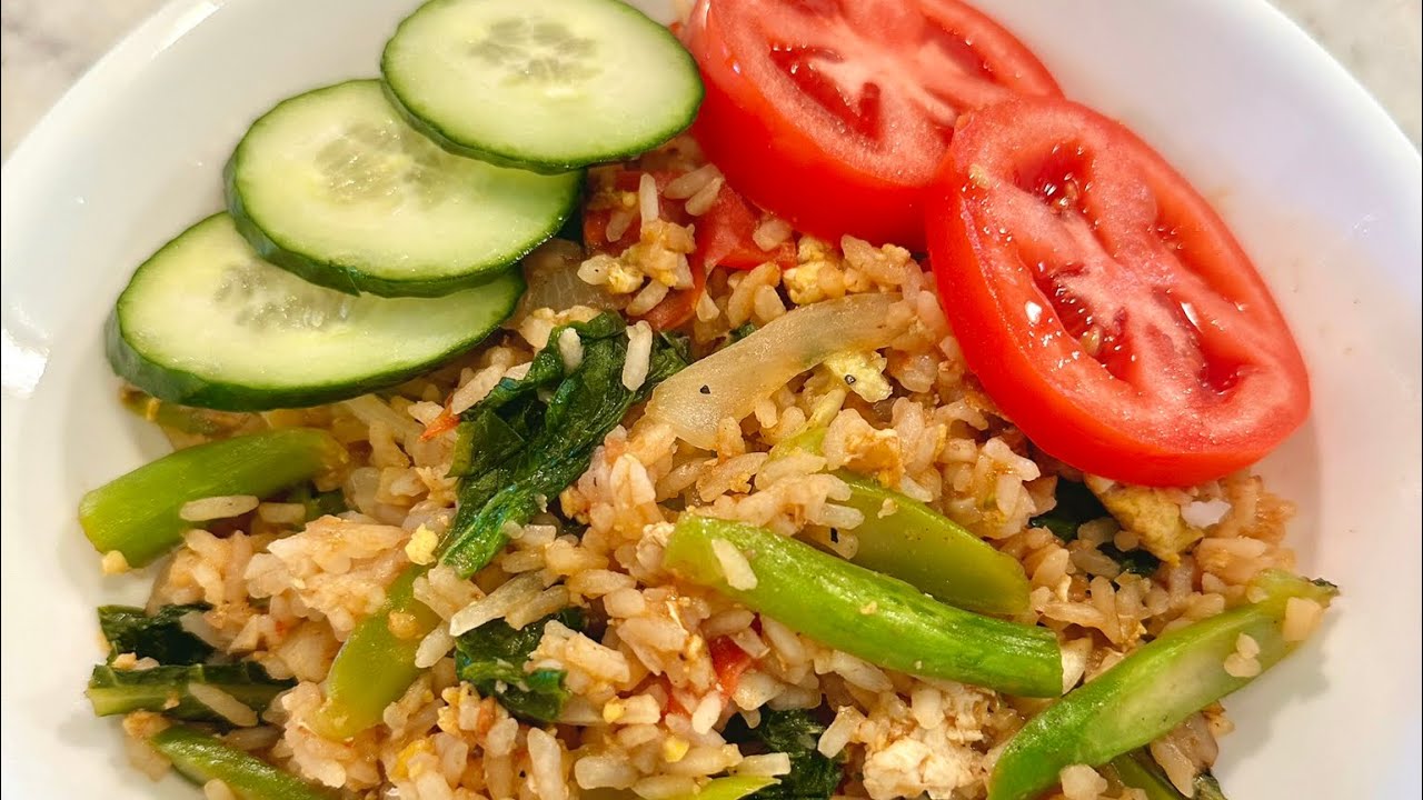 Have you heard of Thai Railway Fried Rice? Aka Khao pad rod fai. # ...