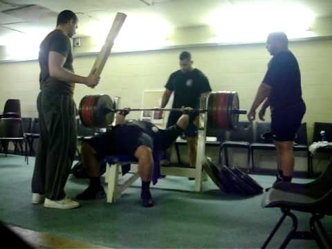 Craig Coombes Bench 290kg x 2 1 block. - YouTube