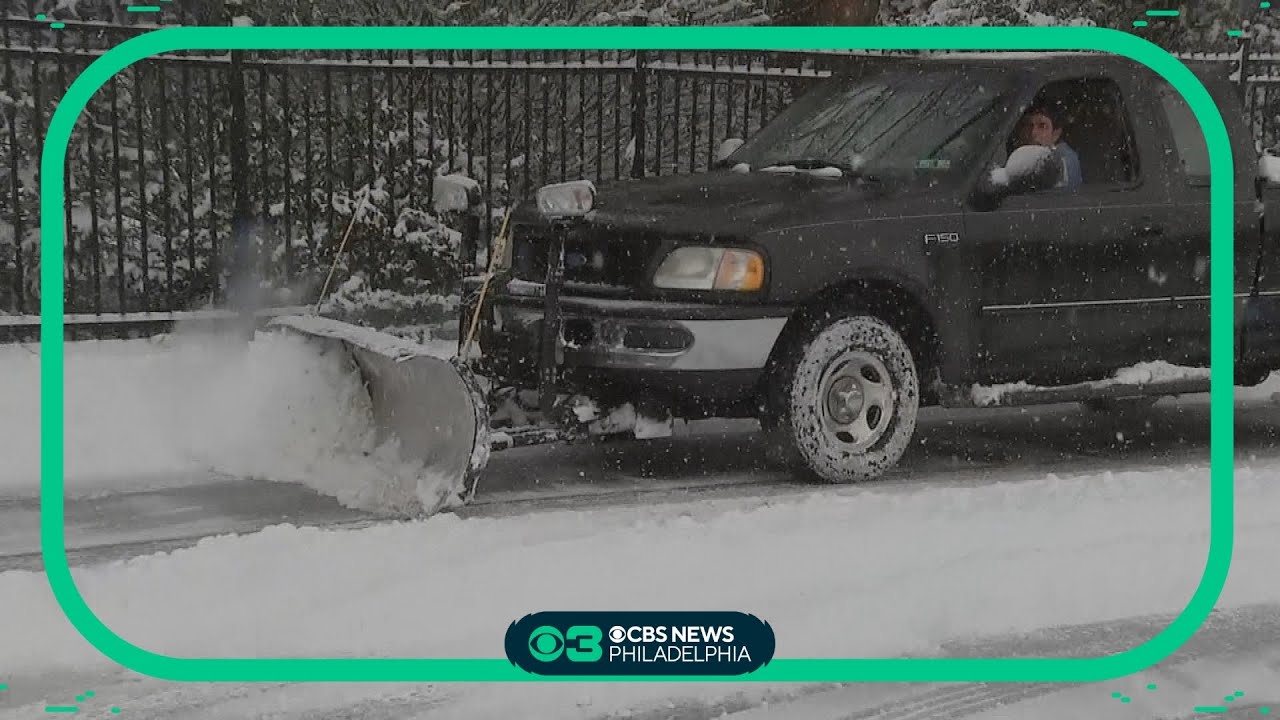 Contractors in Montgomery County thrilled to work on a snow day - YouTube