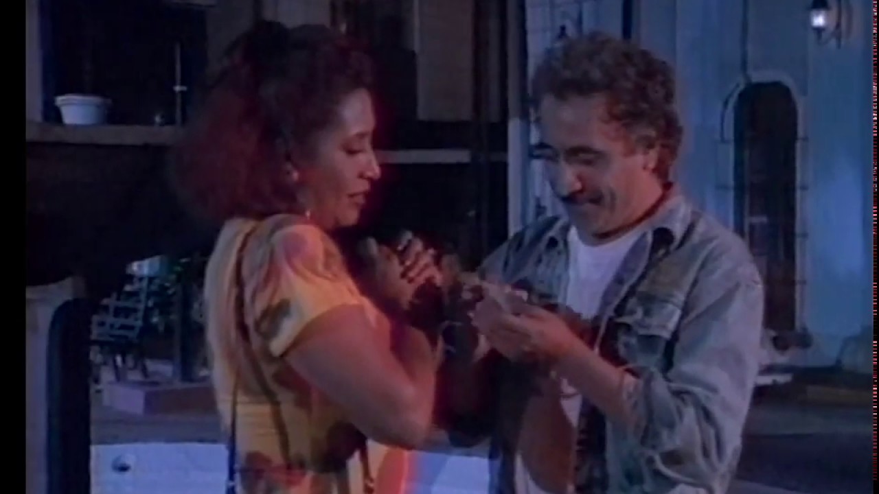 EL GANDALLA (1992) Clip de Película - OV - YouTube