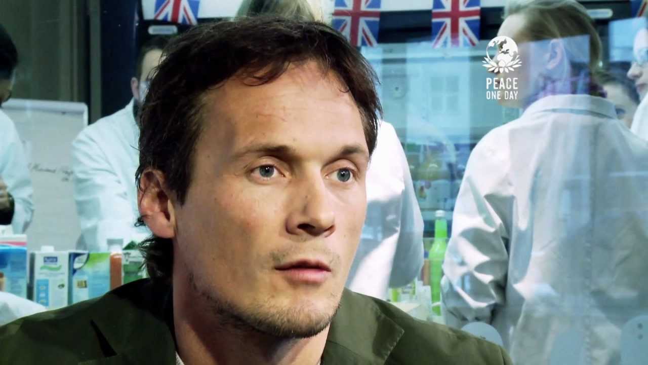 An Interview with Innocent Drinks Co-Founder Richard Reed - YouTube