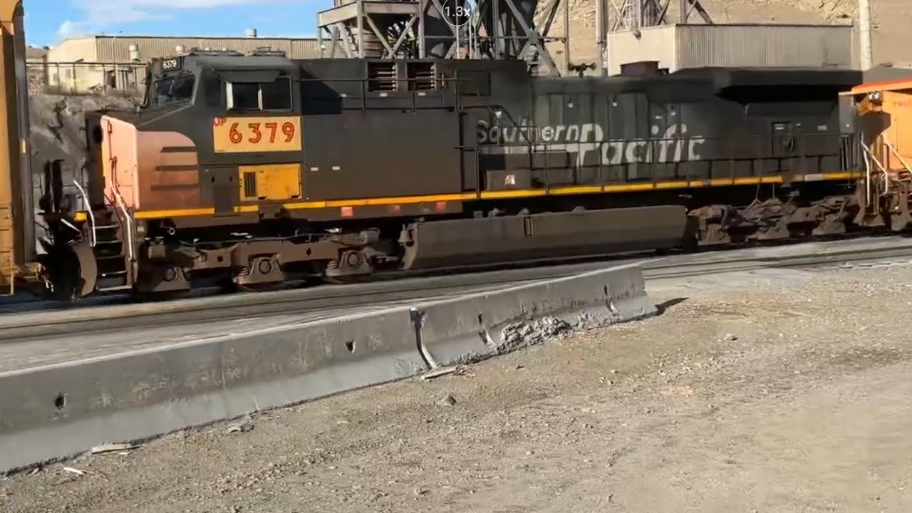 Union Pacific Westbound Manifest with UP 6379 (Ex SP patch) Passing ...