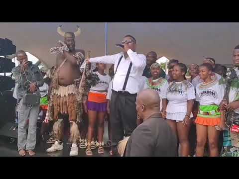 Ngizwe Mchunu workshop Azikhale - YouTube