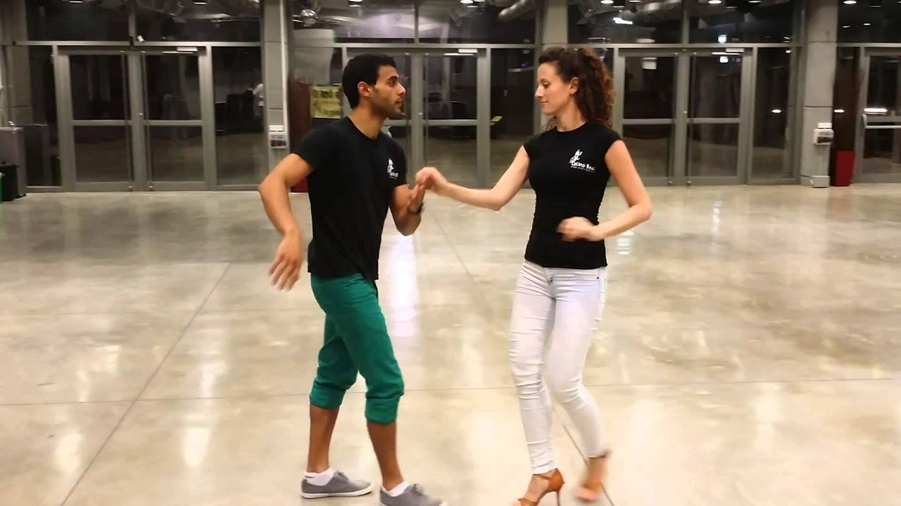 Advanced Salsa LA style - YouTube