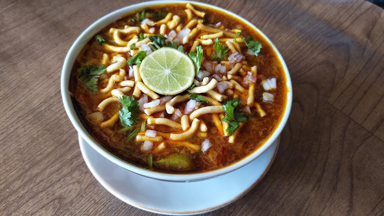 બજાર નુ સેવ ઉસળ ભુલી જશો જયારે TRY કરશો આ રેસીપી - Gujarati Sev usal ...