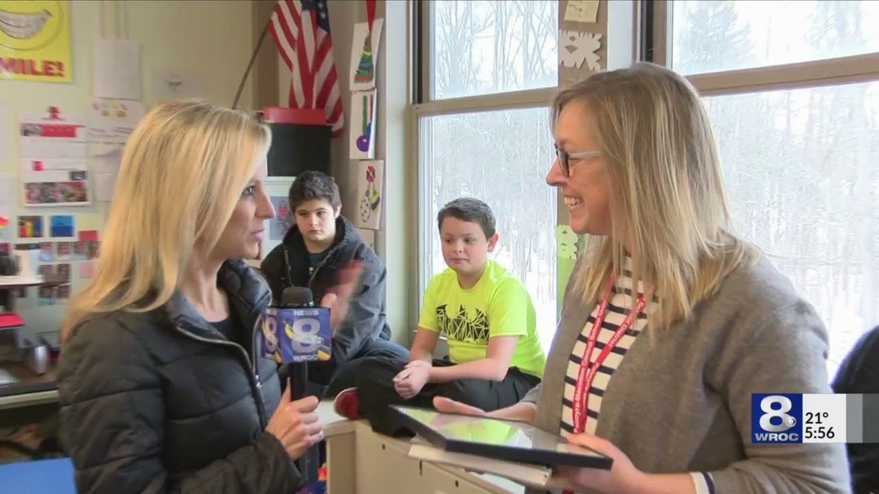 Golden Apple: Pal-Mac teacher honored for putting students first - YouTube