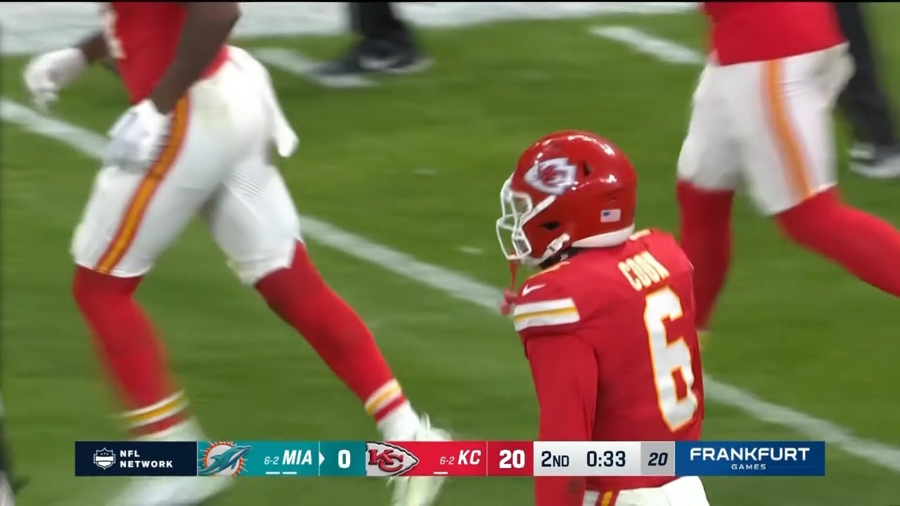 Trent McDuffie Strips Tyreek Hill & Mike Edwards Laterals it to Bryan ...