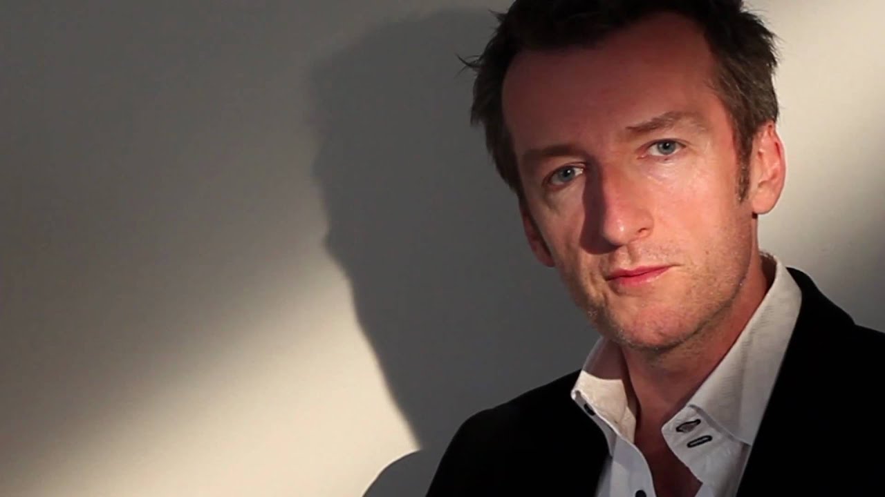 A Bloodthirsty Masonic Oath: Matt Rees reads MOZART'S LAST ARIA - YouTube