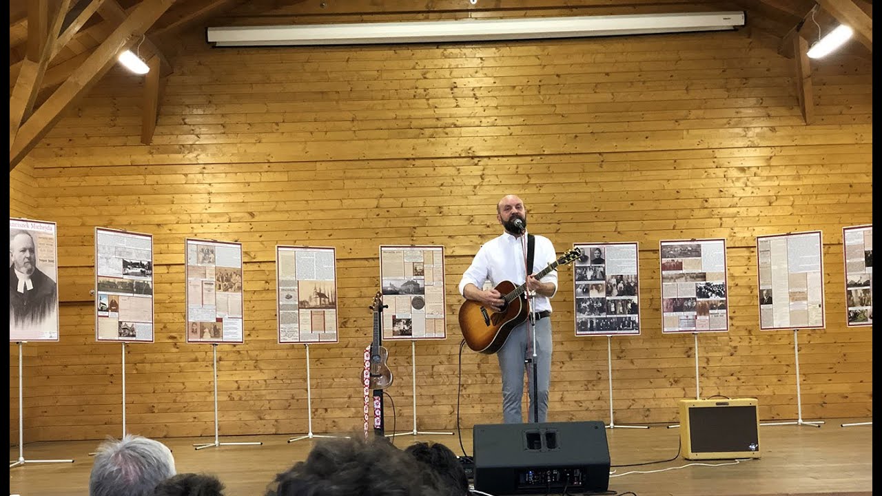 Koncert Pavla Helana v Návsí - YouTube