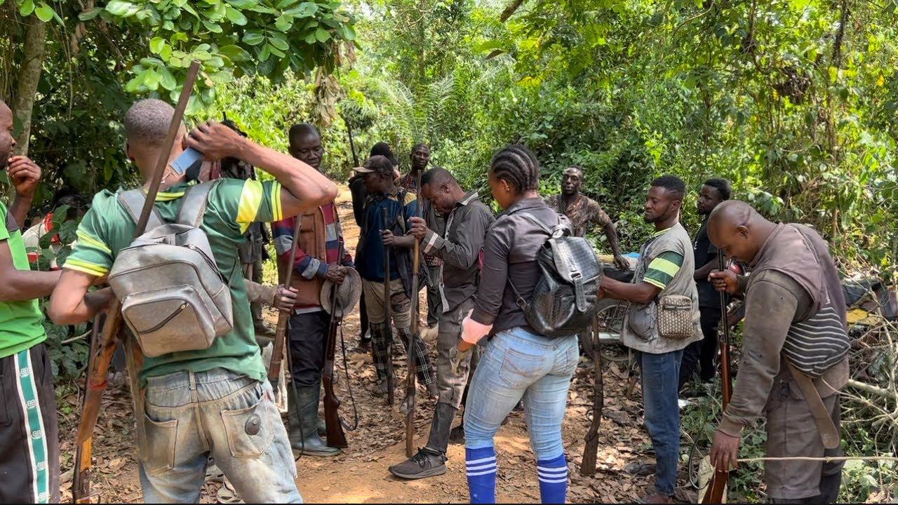 IBADAN HUNTERS HUNTING FOR BUSH MEAT | Hunting with Ibadan Hunters ...