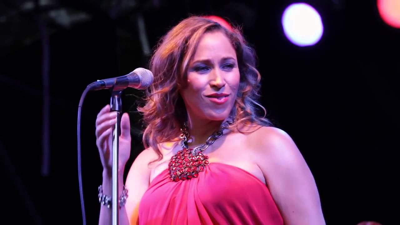 Pink Martini with singer China Forbes Hey Eugene - YouTube