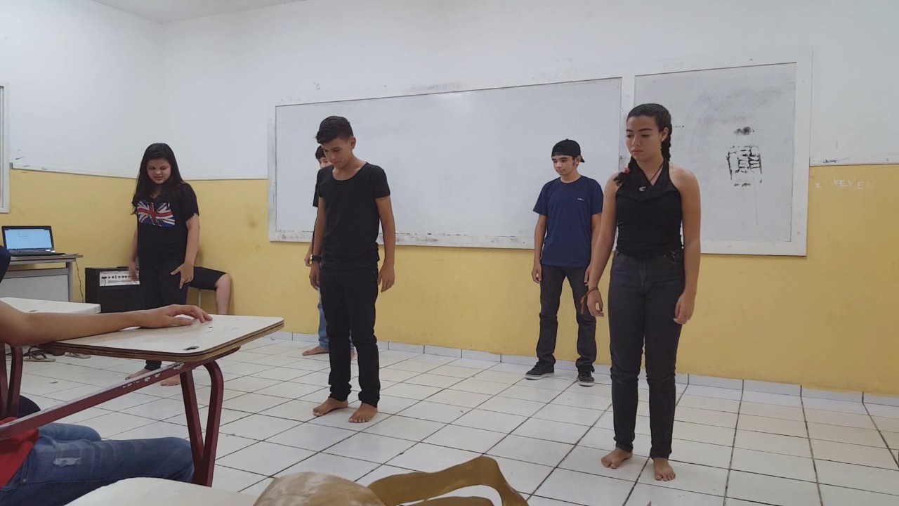 Happy Coreografia Simples - YouTube
