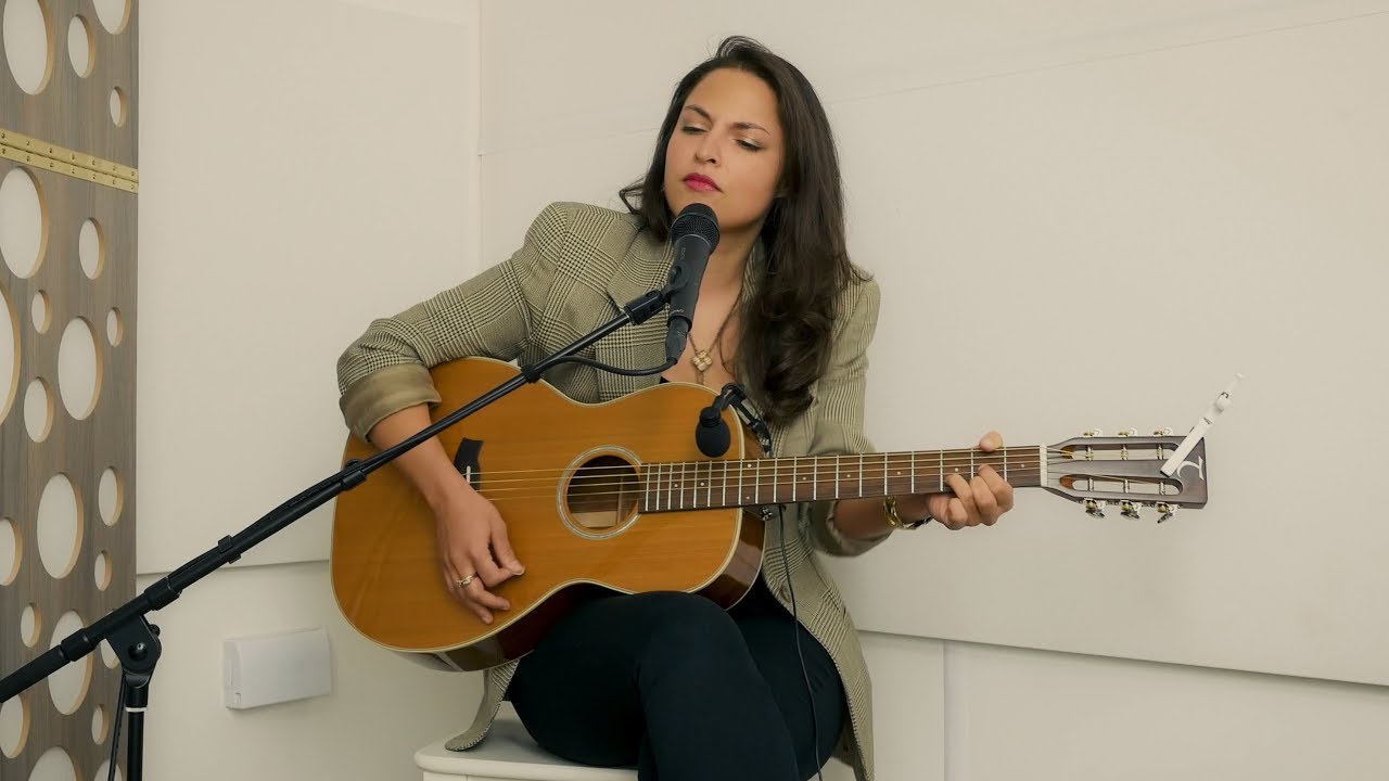 Danni Nicholls - Power To Leave - YouTube