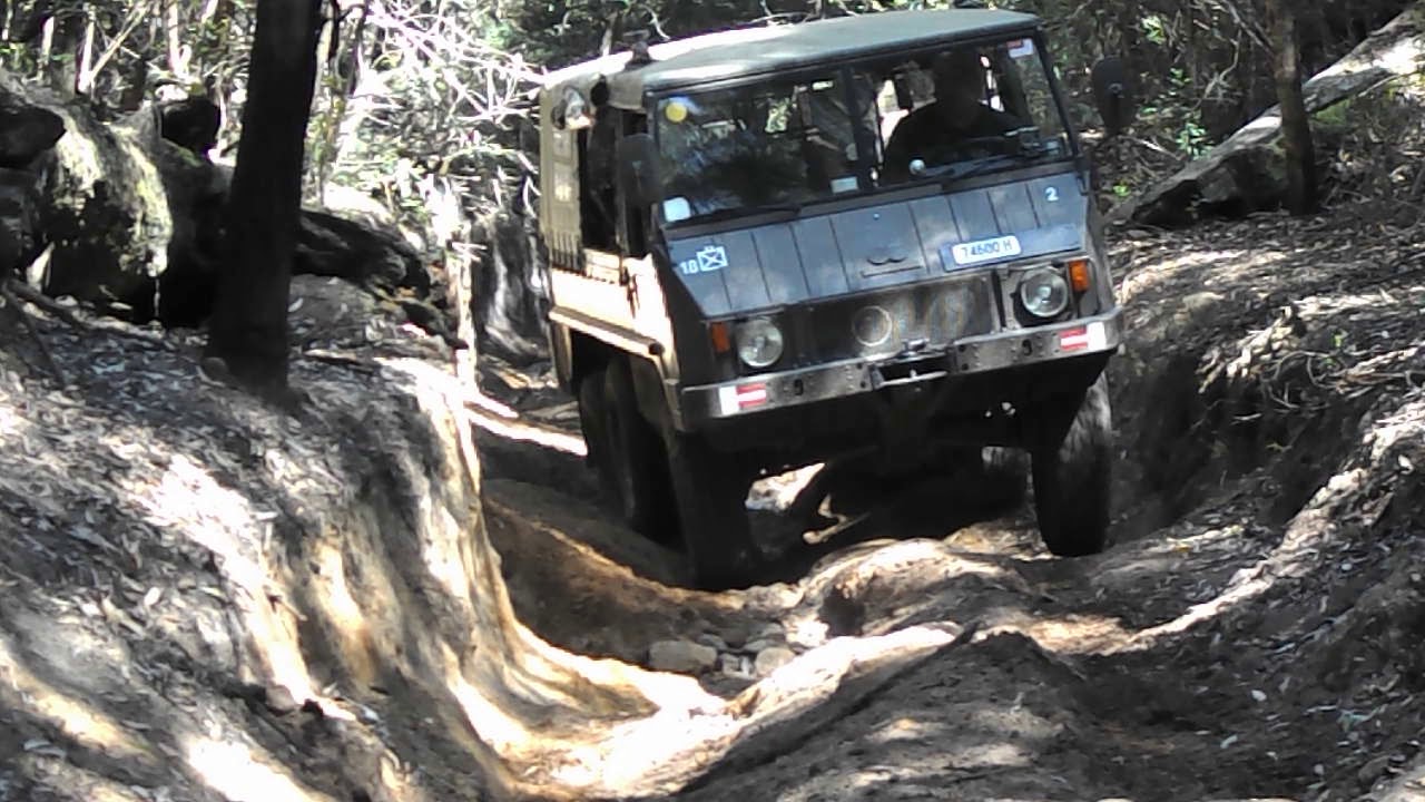 Pinzgauer 6x6 climbing Monkey Gum fire trail - YouTube