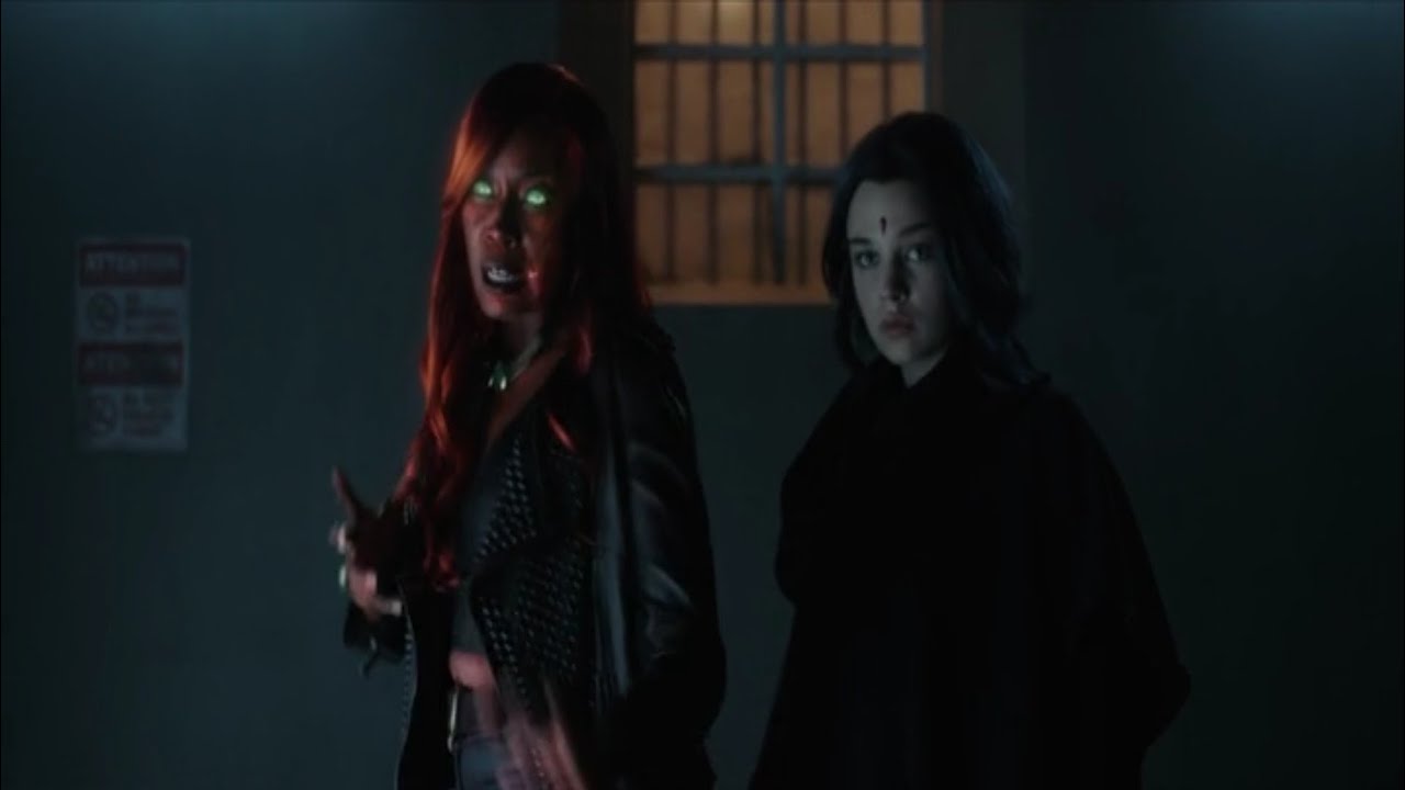 Titans 2x11 - Kory and Rachel went to break Dick out of prison. - YouTube