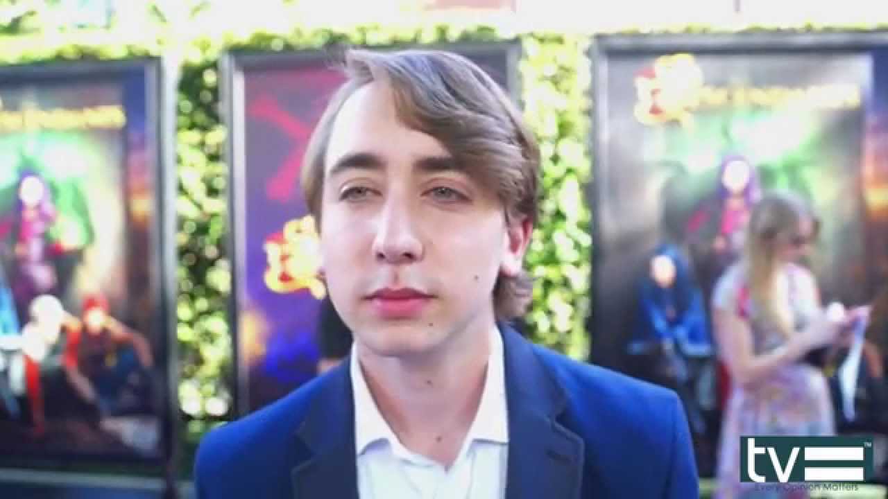 Disney's “Descendants" - Zachary Gibson "Doug" Interview - YouTube