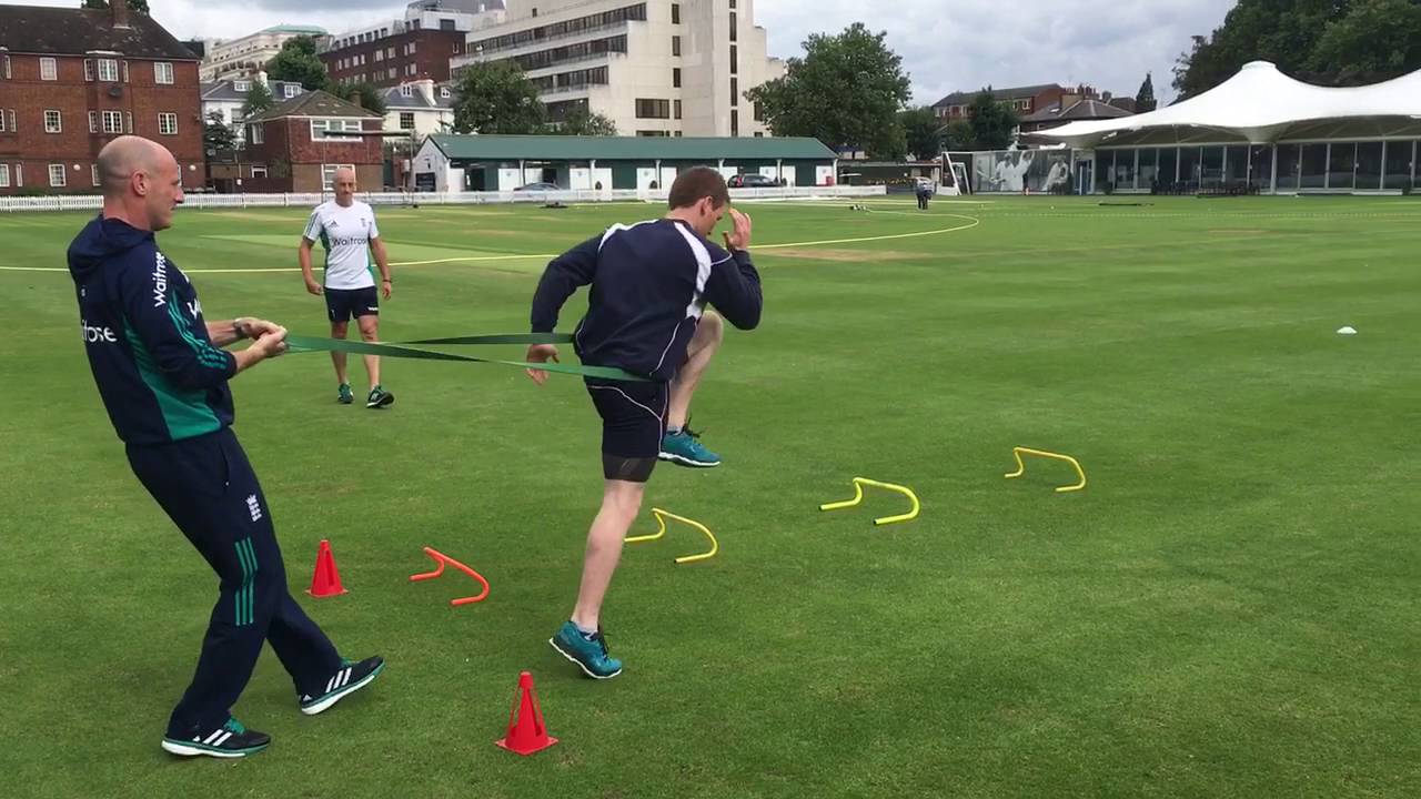 Band resisted March drill - YouTube