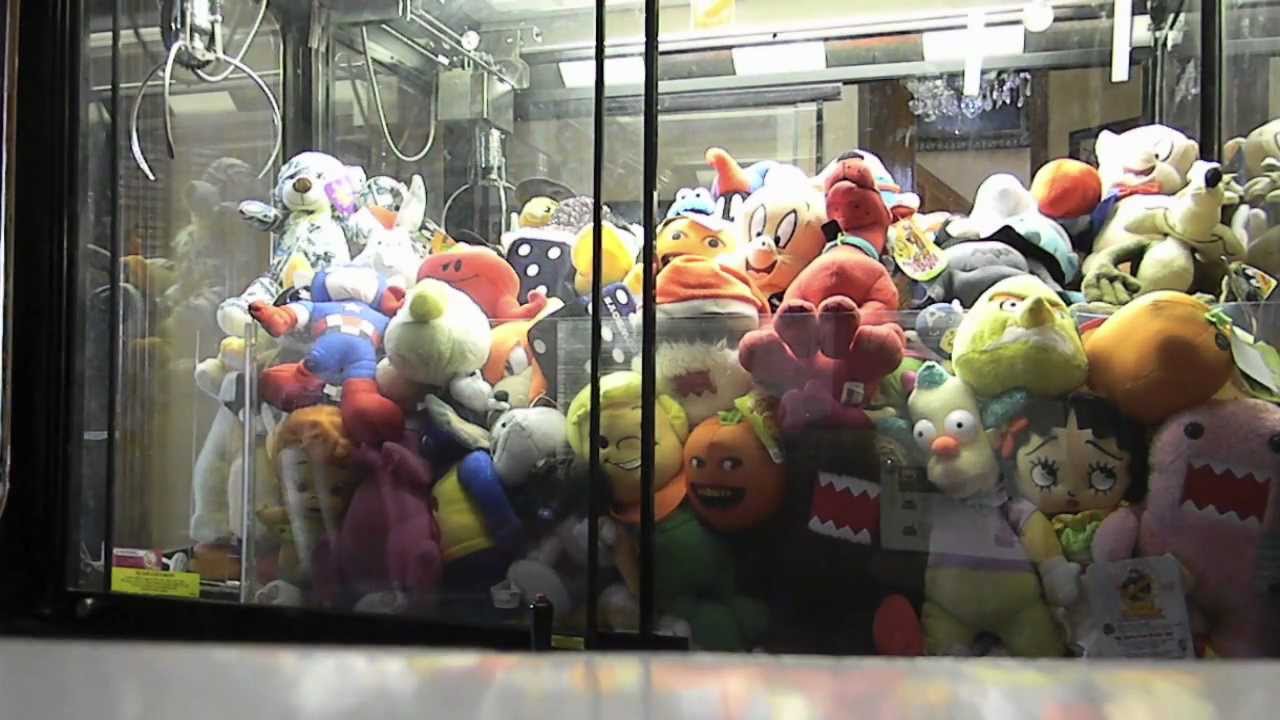 Claw Machine 101: Filling and Playing my Claw Machine | JOYSTICK - YouTube