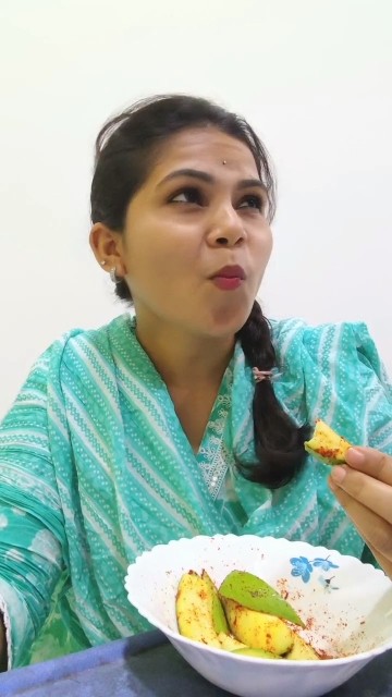 #Pullati mango#with karam and salt##🥭🥭 - YouTube