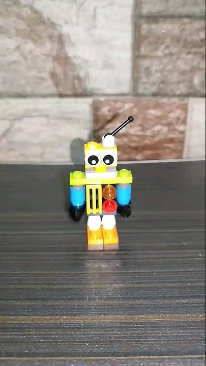 How To Build Easy Lego Robot 🤖 - YouTube