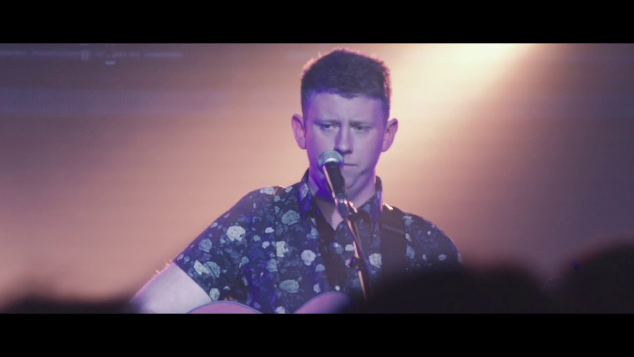 Conleth- Beeswing- Live from the Liverpool 02 - YouTube