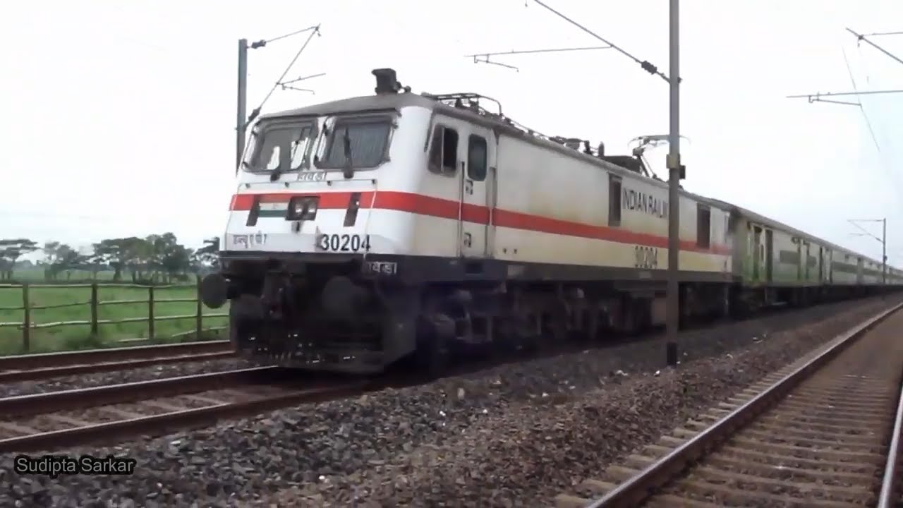 Howrah Duronto Express at full speed - YouTube