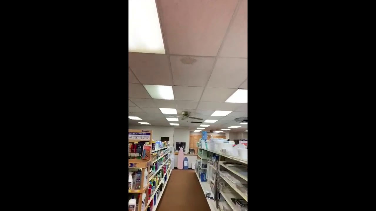 Ceiling Fans at a Hardware Store - YouTube