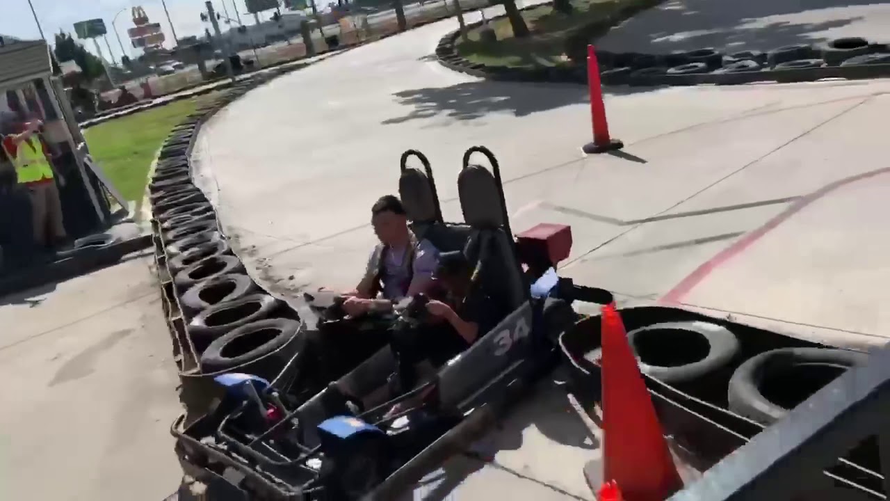 Go karts accident in slow motion - YouTube