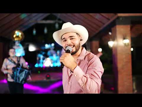 El Chayon - Tu Ingratitud / Sigo de Pie (Video Envivo 2023)
