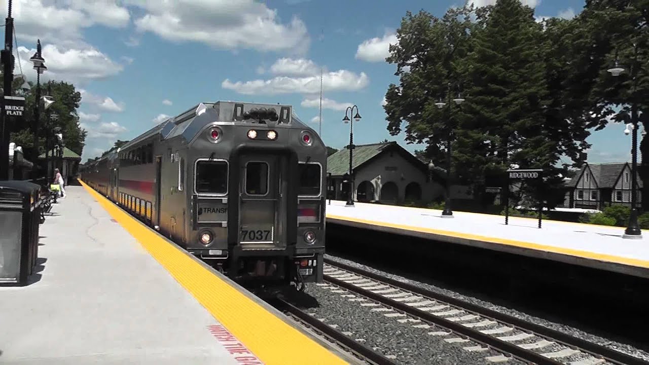 NJ Transit Multilevel Cab Car 7037 in Ridgewood in HD - YouTube