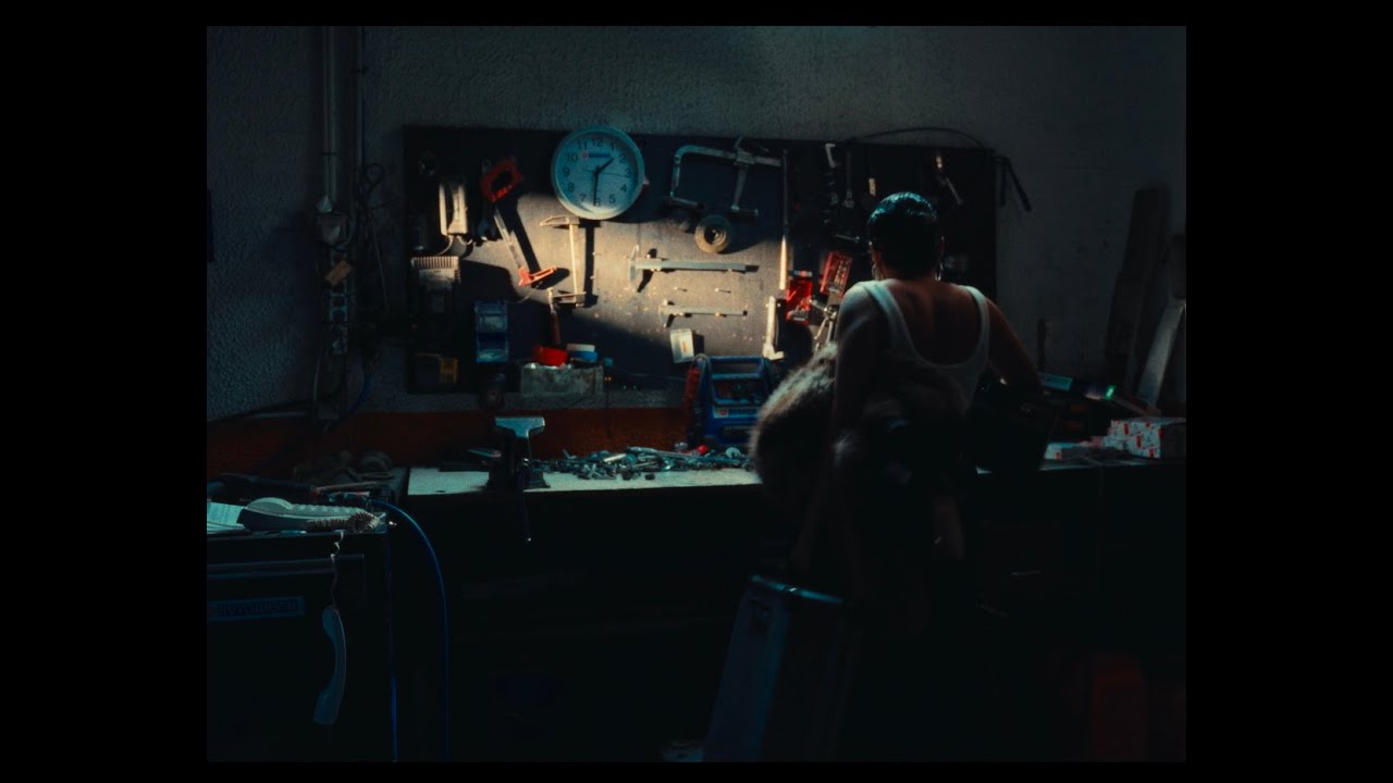 KRYPTOO - L'ÉPÉE DE LA GUERRIÈRE [CLIP OFFICIEL] - YouTube