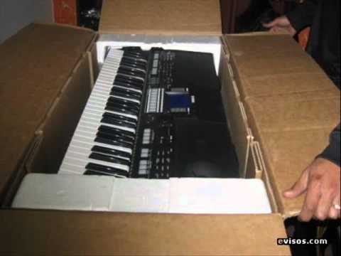 Yamaha PSR-S550 - YouTube