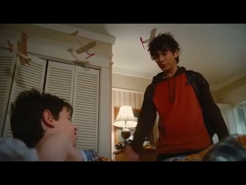 Diary of a wimpy kid| Rodrick wake up prank on Greg - YouTube