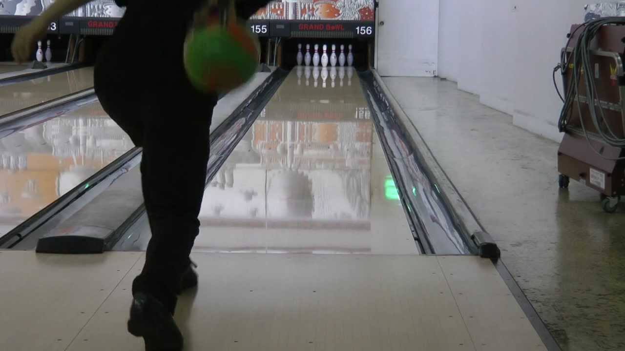 ボウリング基礎練習 リリース編（レッスン2） Bowling Practice - YouTube