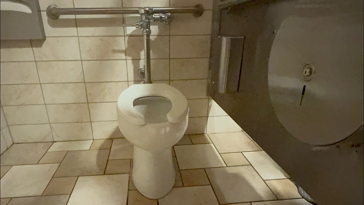 Women’s Restroom Tour | Kohler Toilet Flush | Puente Hills Mall, City ...