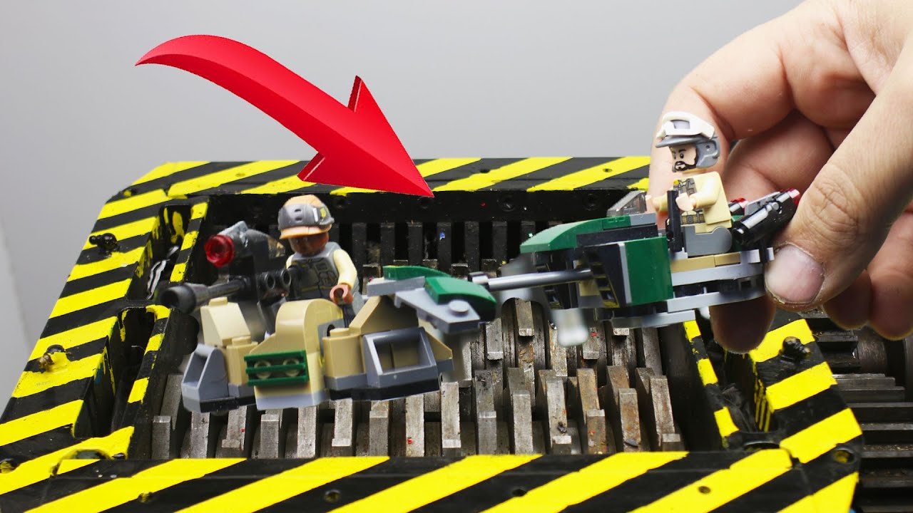 SHREDDER VS LEGO - YouTube
