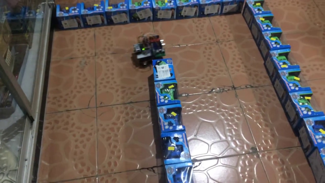 Tes Robot Wall Follower 3 Sensor Ultrasonik : Masih Nabrak Cuy - YouTube