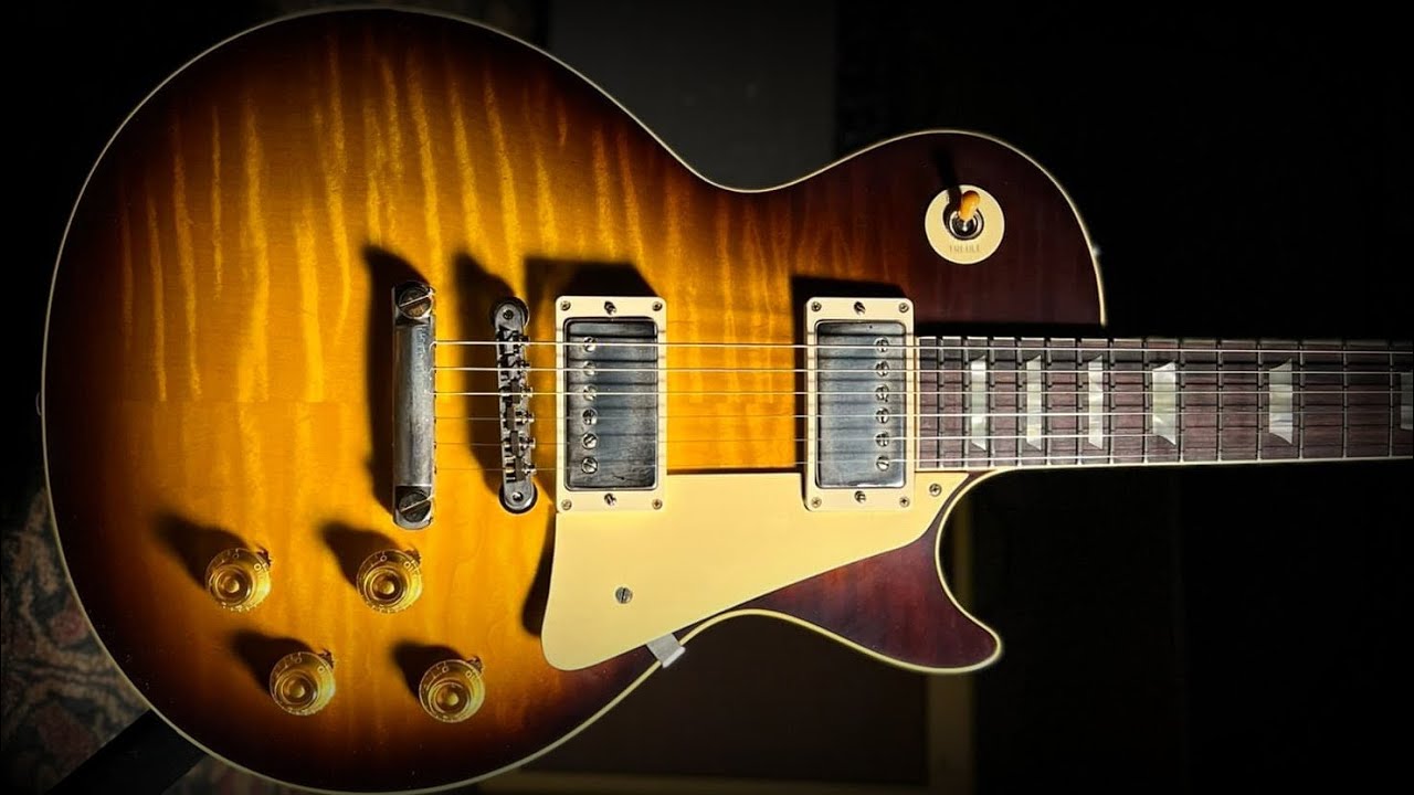 Blazing Hard Rock Groove Backing Track in E Minor - YouTube