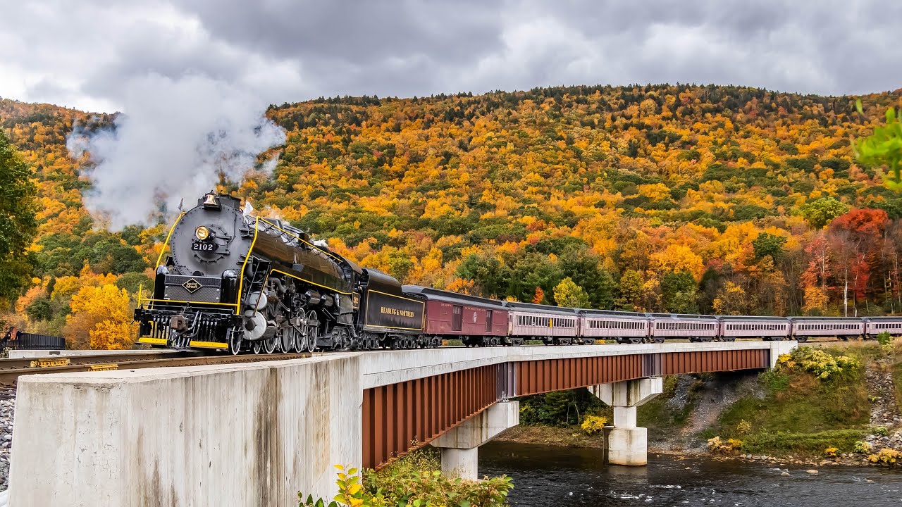 [4K] Full Chase of Reading Blue Mountain & Northern's Fall Foliage ...