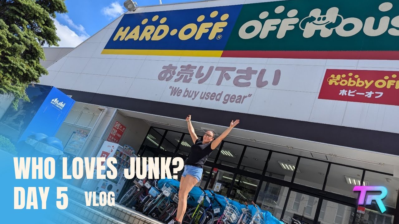 A Girl, Hard Off Junk, PEPSIMAN plus a 9inch PVM VLOG | Team Retro ...