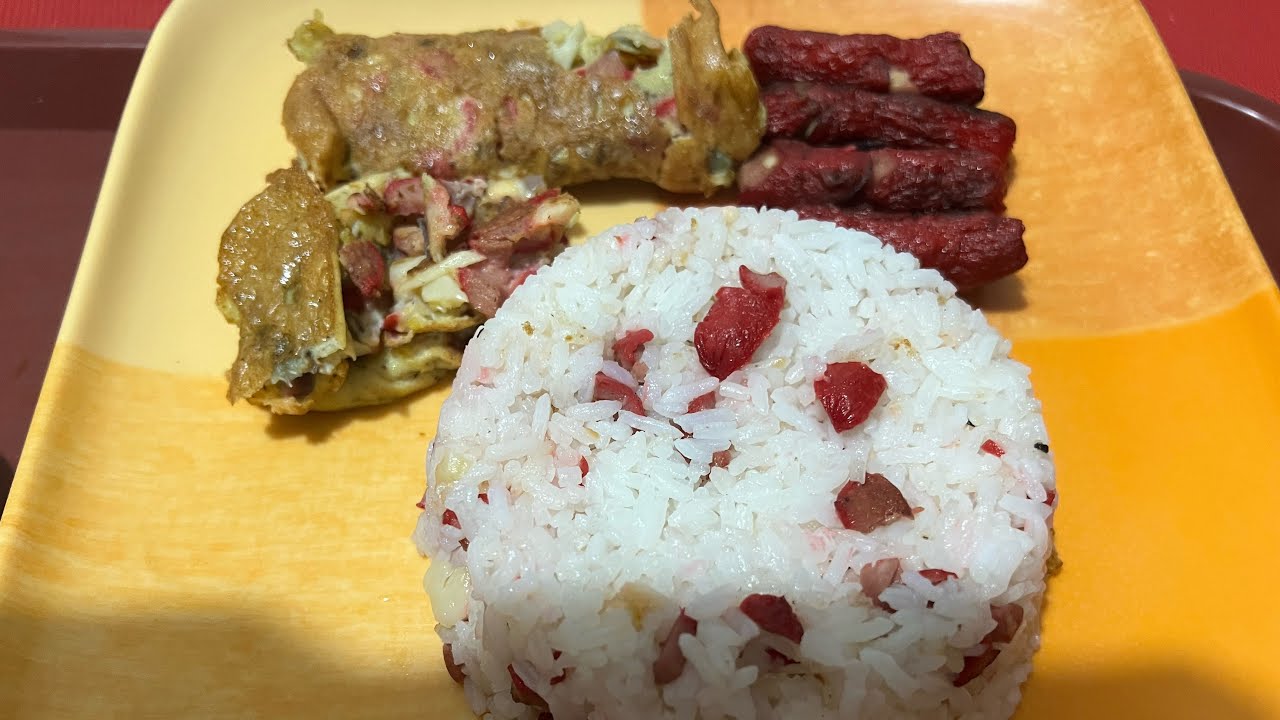 SimplengLuto iTLOG /HOTDOG fried rice kape Almusal sa umaga - YouTube